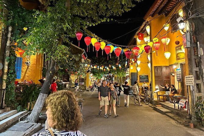 Cultural Exploration of Hoi An: Lantern Boat Ride and Street Food - The Value of This Tour
