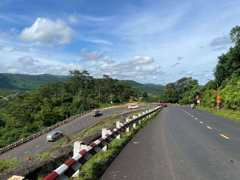 Da Lat City, Ta Dung Lake, Mui Ne Sand Dunes 3 Days Tour - Day 1: Mui Ne Beach & White Sand Dunes