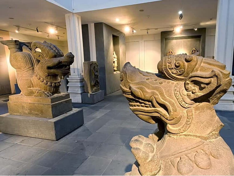 Da Nang: Marble Mountains, Lady Buddha & Cham Pa Museum Tour - Starting the Day: Marble Mountains