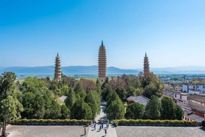 Dali: Chongsheng Temple, Xizhou, & Erhai Lake Tour - Transport, Timing, and Group Dynamics