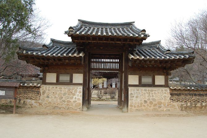 Day Trip to Yongin Daejanggeum and Korean Folk Village from Seoul - Exploring the Itinerary in Detail