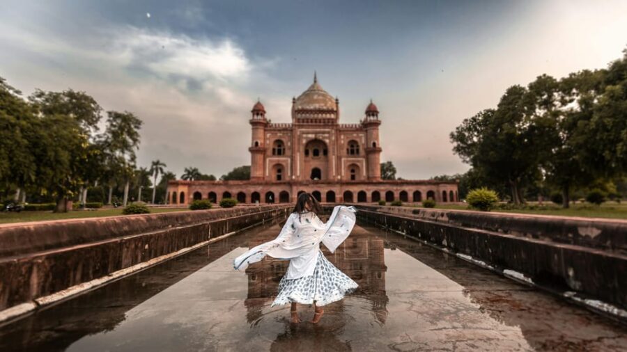 Delhi Airport: Old and New Delhi Half-Day Tour - Introduction to the Experience