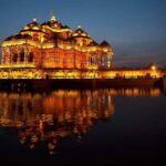 Delhi: Akshardham Temple Tour with Light and Water Show - The Experience of Visiting Akshardham
