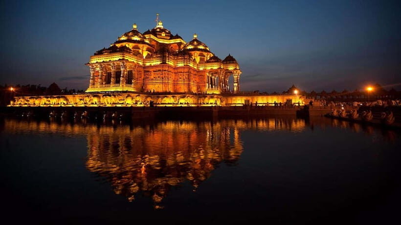 Delhi: Akshardham Temple Tour with Light and Water Show - The Experience of Visiting Akshardham