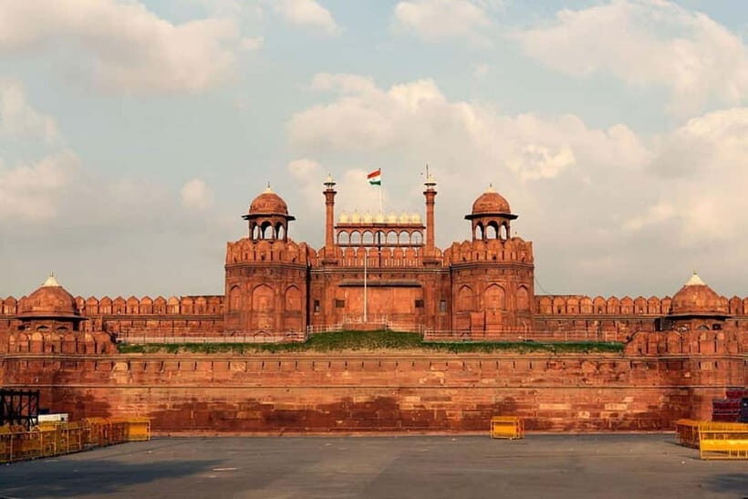 Delhi: Full-Day Private Guided Tour with Lunch - What Makes This Tour Stand Out