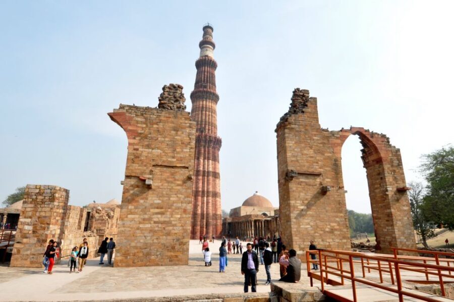 Delhi: Half-Day Private Guided Tour with Transport & Guide - Exploring the Delhi Experience