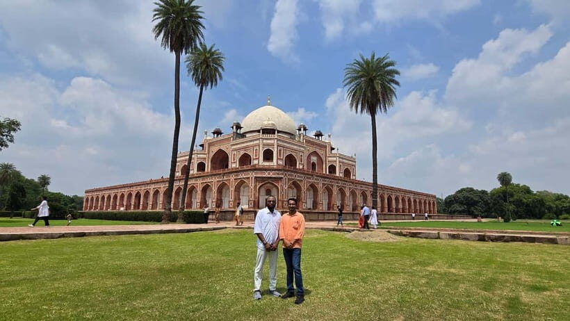 Delhi: Old and New Delhi Private Full or Half-Day Tour - Discovering New Delhi’s Landmarks