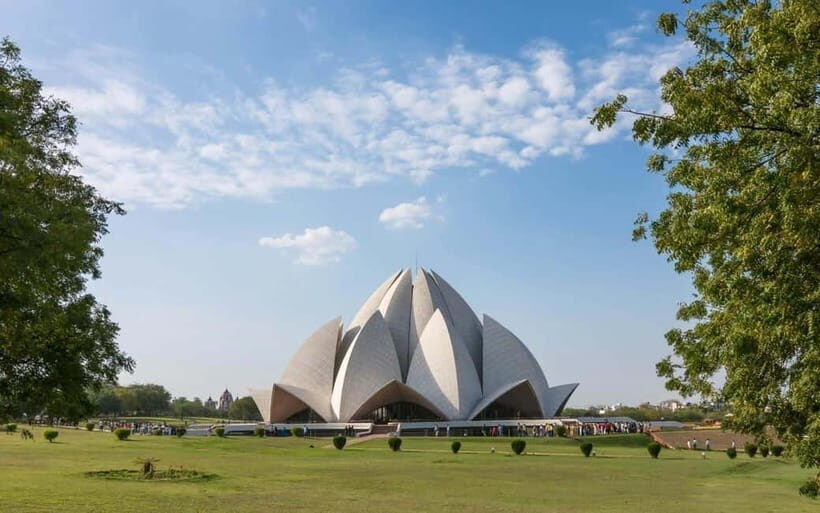 Delhi: Private Half-Day Guided Spiritual Sites Tour By Car - Navigating the Logistics