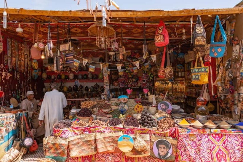 Delhi: Private Local Shopping Tour with Guide & Pickup - Dilli Haat: India’s Cultural Showcase