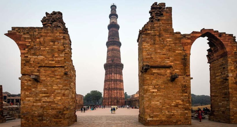 Delhi: Private Old Delhi & New Delhi Full or Half-Day Tour - Midday Comfort and Cultural Flavors