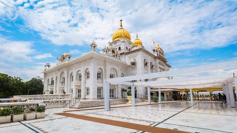 Delhi: Private Old & New Delhi Guided City Tour by Car - Who Should Consider This Tour?