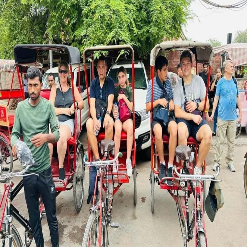 Delhi: Private Shopping Tour with Hotel Pickup - Practical Details and Tips