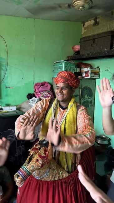 Delhi: Street Performers Walk Local Tour - Who Will Love This Tour?