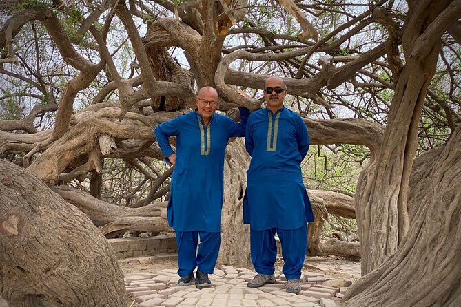 Derawar Fort, Cholistan Desert, Uch, Multan & Harrapa 6 Days FB - The Sum Up