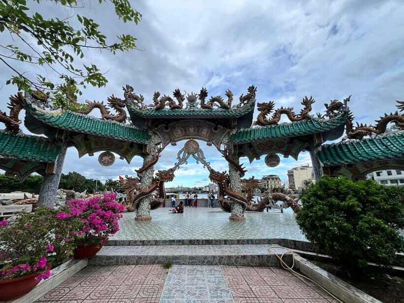 Dragon Floating Temple & Simulate Mekong Island by SpeedBoat - The Practical Details