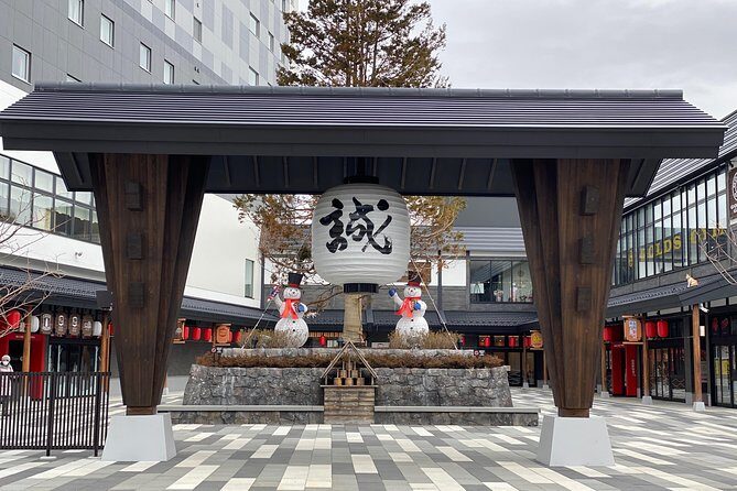 Dress Up High-Quality Hakama Kimono and 30-min Rickshaw Tour - The Experience in Detail