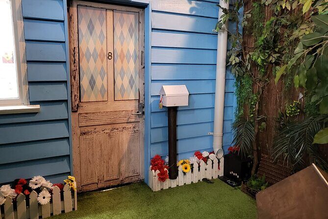 Escape Room Experience Lady Luna's Cottage of Mysteries - Inside the Experience: What to Expect