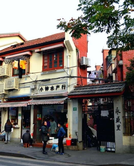Experience Shanghai Like a Native: A Day in Local Life - Tianzifang: Art, Architecture, and Atmosphere