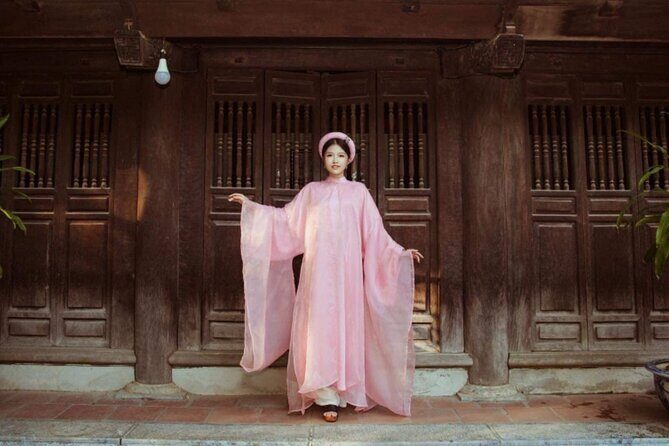 Experience Traditional Vietnamese Costumes at Dong Dinh Museum - The Value of the Experience