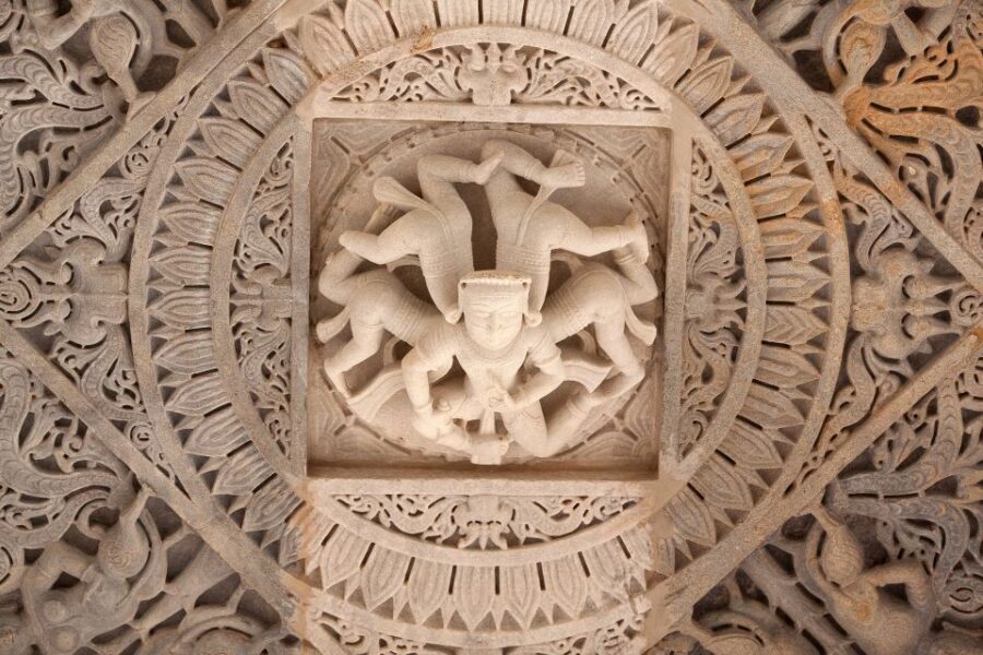 Explore Ranakpur Jain Temple from Udaipur with Jodhpur Drop - Who Would Enjoy This Tour?