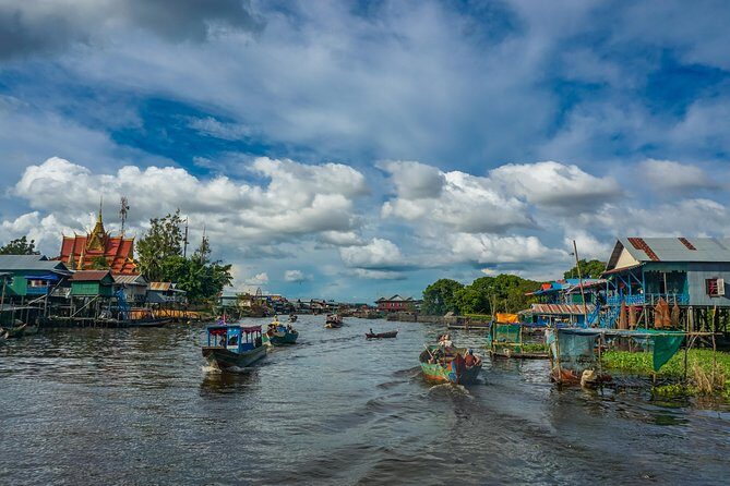 Explore The Kampong Pluk Floating Village - What Makes This Tour Special?