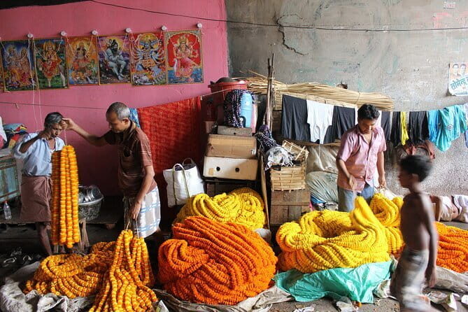 Flower Market Colors and Ganges Ghat Experience - The Detailed Itinerary