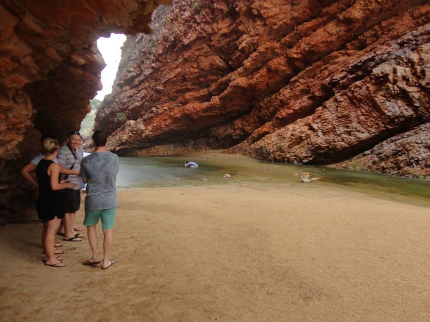 From Alice Spring: West MacDonnell Ranges Half-Day Tour - Exploring the Itinerary in Detail