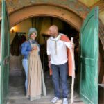 From Auckland: Hobbiton & Waitomo Caves Full-Day Trip - Exploring Hobbiton: A Walking Tour into Middle-earth