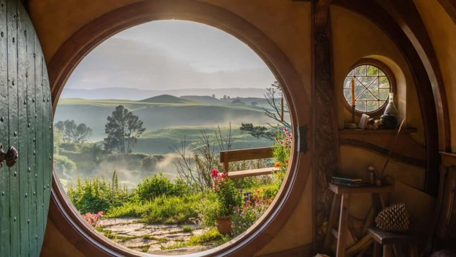 From Auckland: Private tour Hobbiton Movie Set Day Trip - The practical details