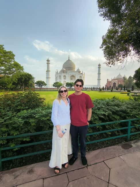 From Delhi : Guided Taj Mahal & Agra City Day Tour with Meal - What Makes This Tour Valuable?