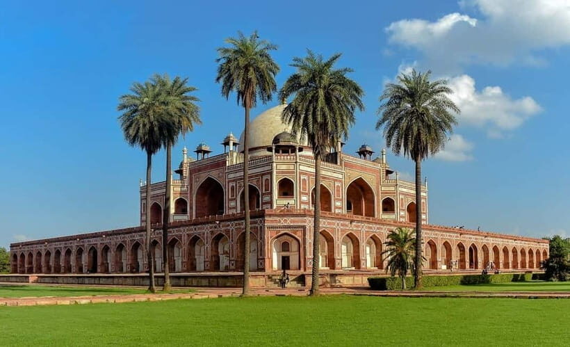 From Delhi: Private Old And New Delhi City Guided Day Tour - What Makes This Tour Valuable?