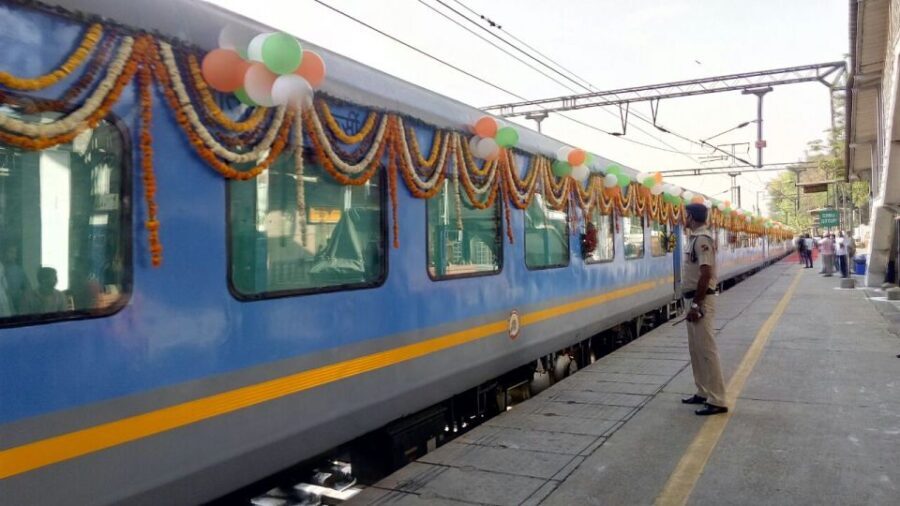From Delhi: Same Day Agra Tour from Delhi by Supefast Train - A Practical Overview of the Itinerary