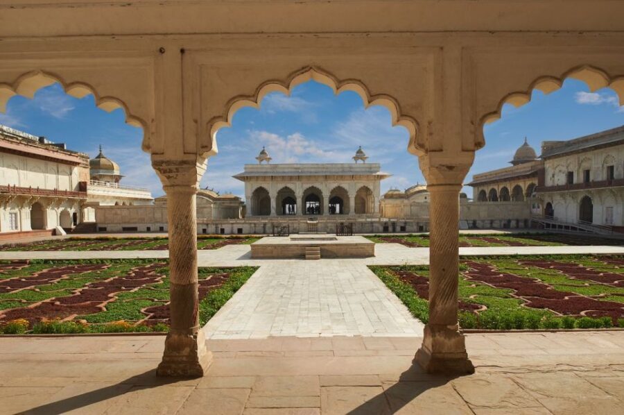 From Delhi: Sunrise Taj Mahal & Agra Private Day Trip By Car - Transportation & Practical Details