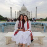 From Delhi: Taj Mahal & Agra With Fatehpur Sikri Day Tour - Practical Details to Keep in Mind