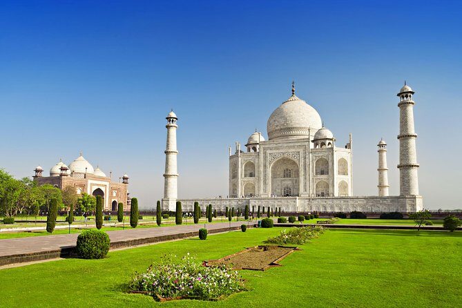 From Delhi - Taj Mahal Tour by Gatimaan Train with 5* Lunch - Visiting Agra Fort: A Mughal Stronghold
