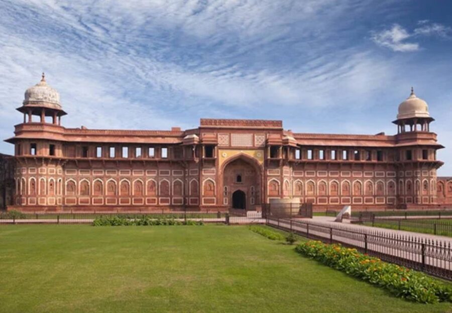 From Delhi:Overnight Taj Mahal Tour by Car with 5-Star Hotel - Who Should Consider This Tour?