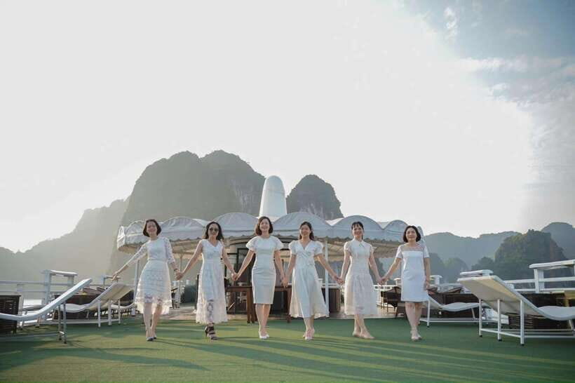 From Hanoi/Ha Long: Ha Long Bay 1 or 2-Day 5-Star Cruise - Who Will Love This Tour?