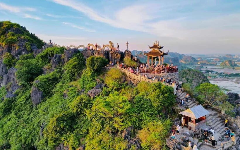 From Hanoi/NinhBinh: HoaLu-Bai Din- TrangAn- MuaCave-BichDon - Transportation and Group Size