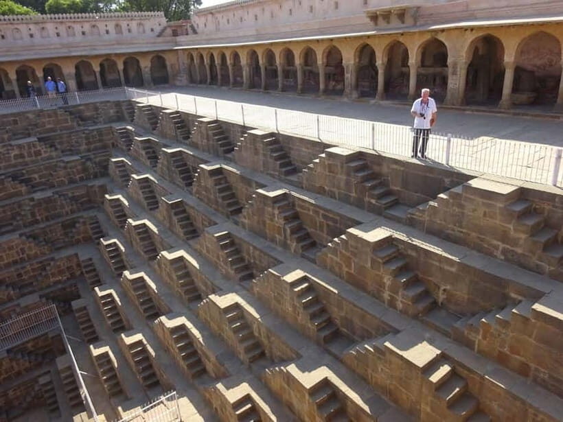 From Jaipur: Day Trip to Chand Baori and Bhangarh Fort - Who Should Consider This Tour
