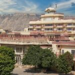 From Jaipur: Private Amber Fort, Jal Mahal and More Car Tour - Transport and Group Size: Comfort and Convenience