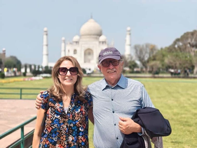 From Jaipur: Taj Mahal & Agra Private Guided Day Tour - The Experience of a Guided Tour
