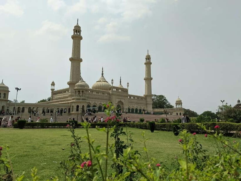 From Lucknow: 1 Day Tour With Private Car & Driver - What You Can Expect from the Tour