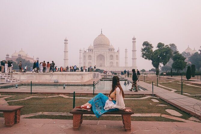 From Mumbai: 2-Days Taj Mahal Sunrise Tour with Flight & Hotel - What Makes This Tour Stand Out