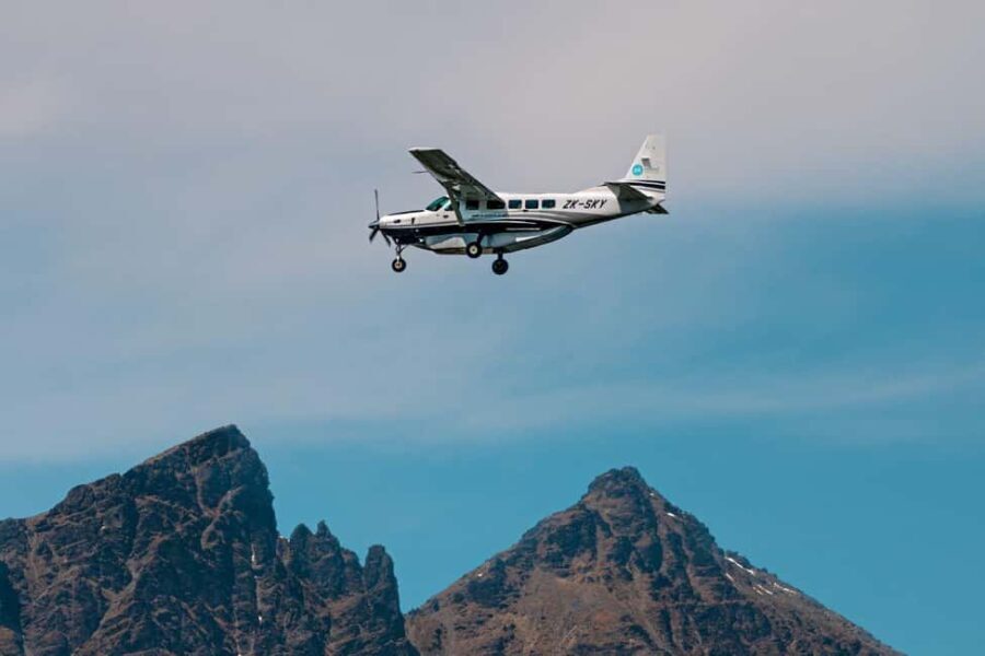 From Queenstown: Milford Sound Flight and Cruise with Lunch - Flight and Cruise: A Perfect Blend of Perspectives