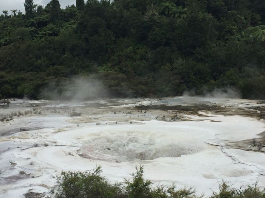From Rotorua: Taupo Day Trip with Orakei Korako or Waiotapu - Huka Falls and Lake Taupo: The Scenic Endgame