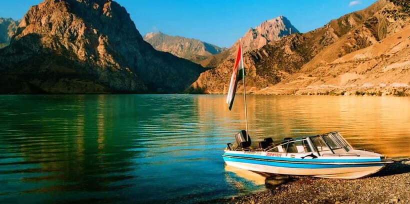 From Samarkand: Day tour to the Tajiksitan Alexander lake. - Main Attraction: Iskanderkul Lake