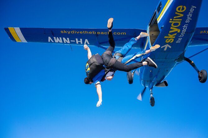From Sydney: Tandem Skydive Experience over Newcastle Beach - The Experience from Start to Finish