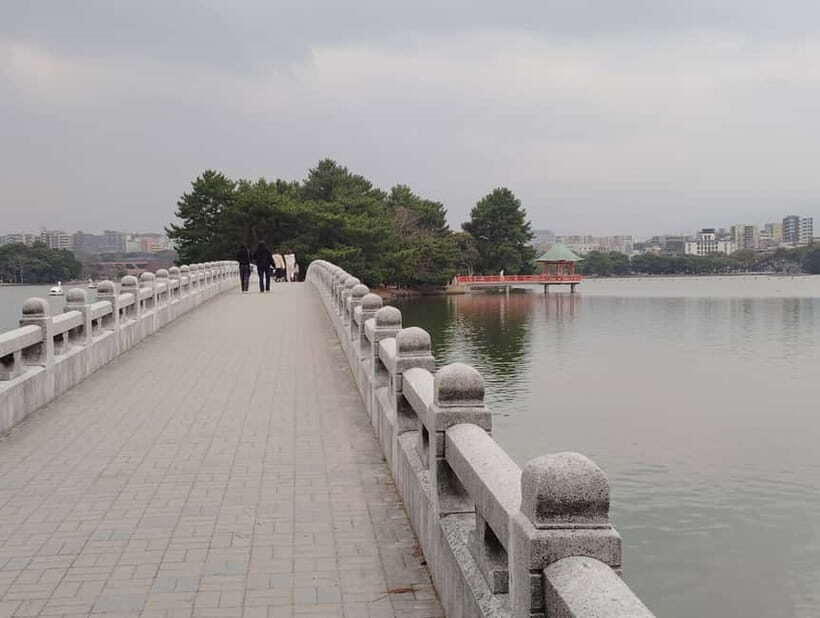 Fukuoka: Fukuoka Castle and Ohori Park Guided Tour - Why This Tour Offers Good Value