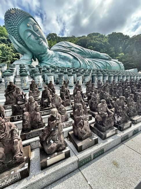 Fukuoka: Morning Serenity Guided Walking Tour - A Closer Look at the Highlights