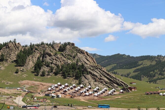 Full Day Chinggis Khaan Statue & Terelj NP Tour +Horseride, Eagle - FAQ